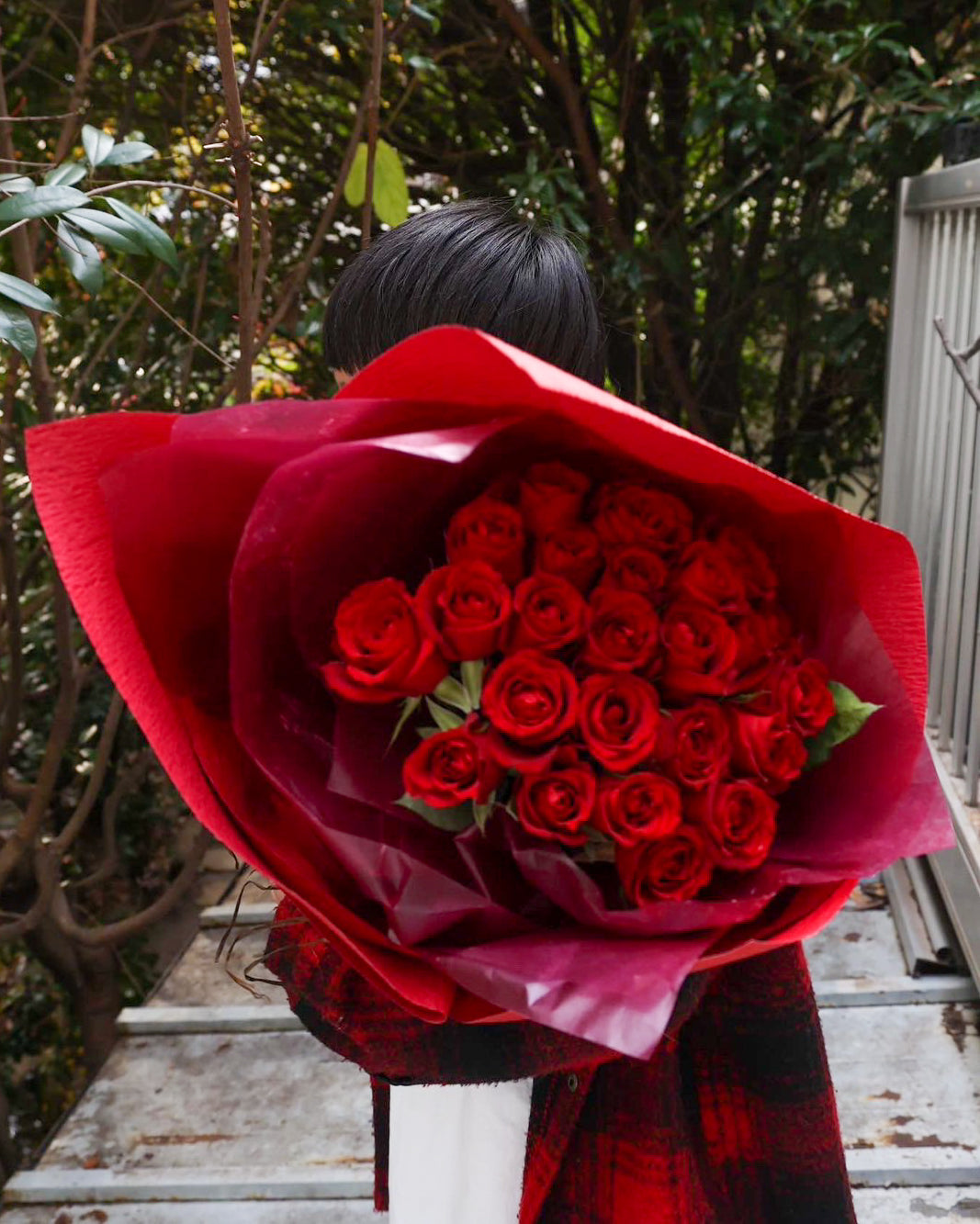 Roses to order online store